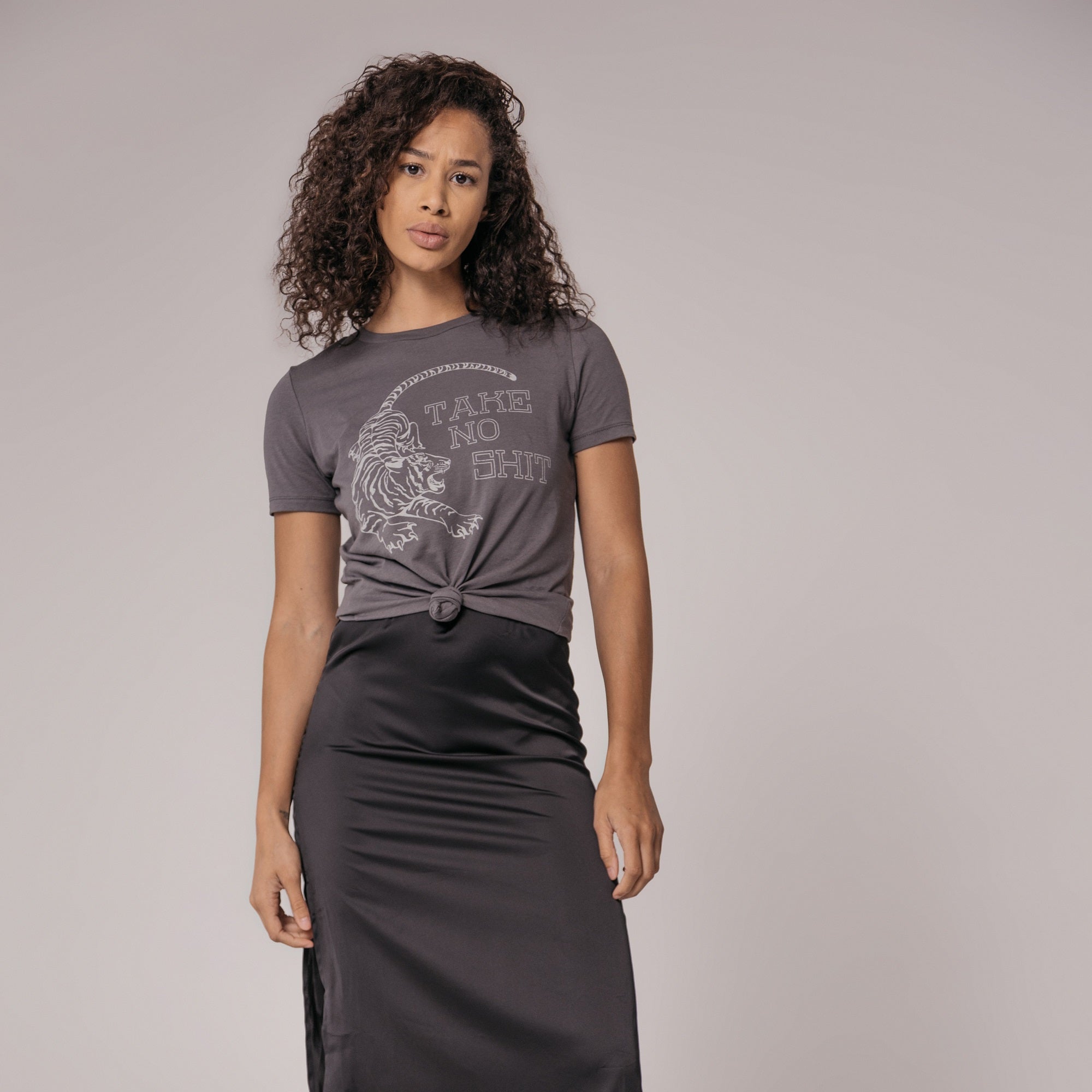 How to Style a Graphic Tee | Graphic Tee Outfit Ideas